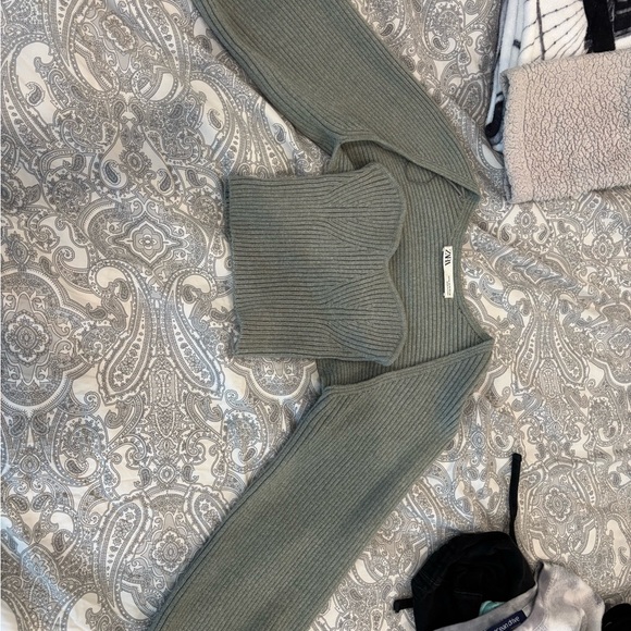 Zara | Sweaters | Zara Green Shrug Sweater With Ribbed Texture | Poshmark